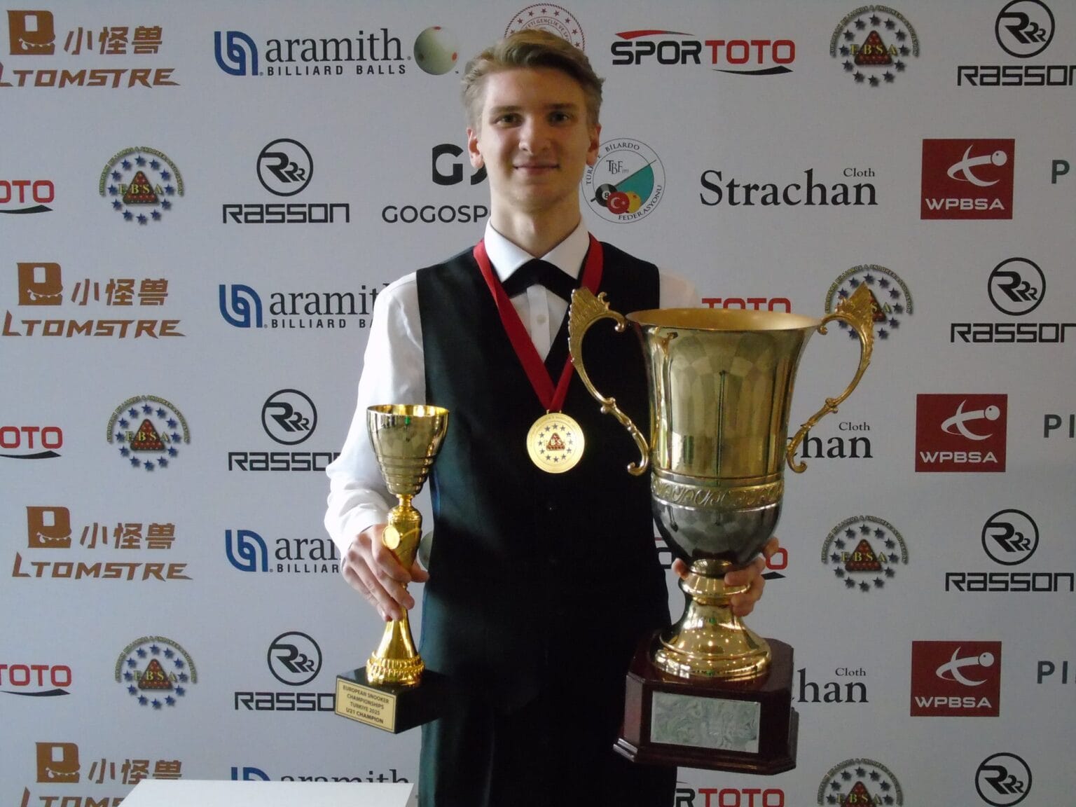 Iulian Boiko Regains Professional Status with European Glory - WSF